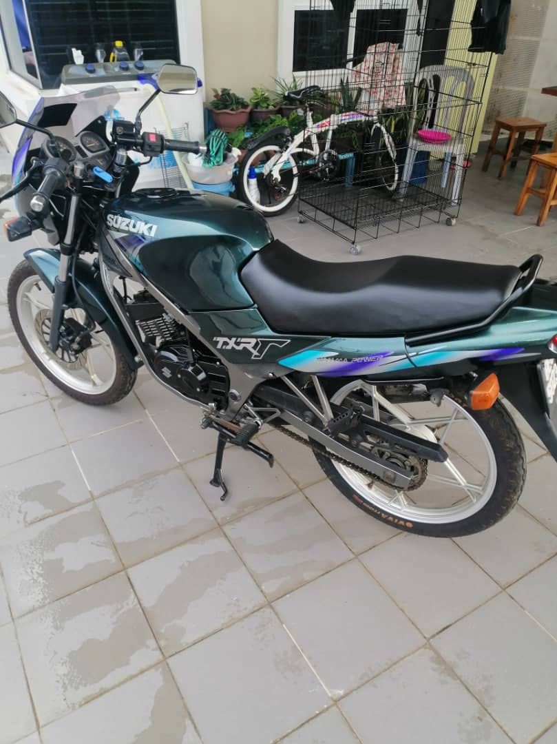 Suzuki txr 2 stroke 2t, Motorbikes on Carousell