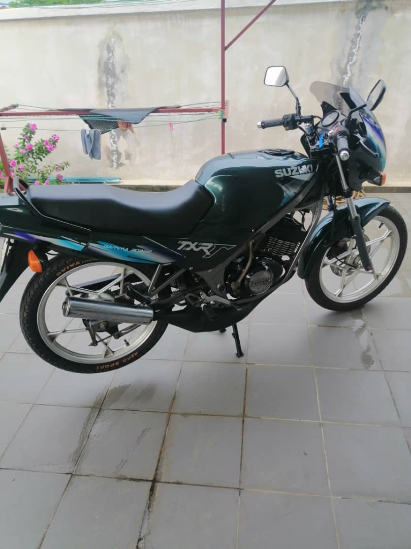Suzuki txr 2 stroke 2t, Motorbikes on Carousell