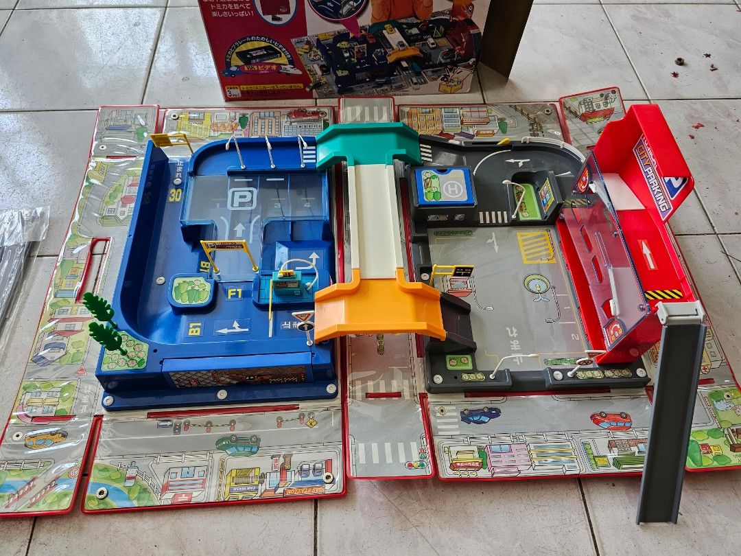 Tomica Dx Odekake Rittai Map, Hobbies & Toys, Toys & Games on Carousell