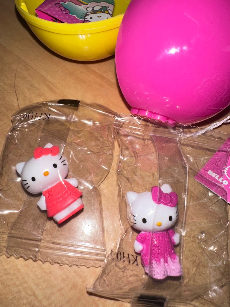 WTS/WTT 711 Hello Kitty blind box, Hobbies & Toys, Collectibles ...