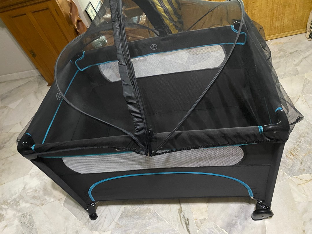 Babycot playpen travel cot crolla cubbie, Babies & Kids, Baby Nursery ...