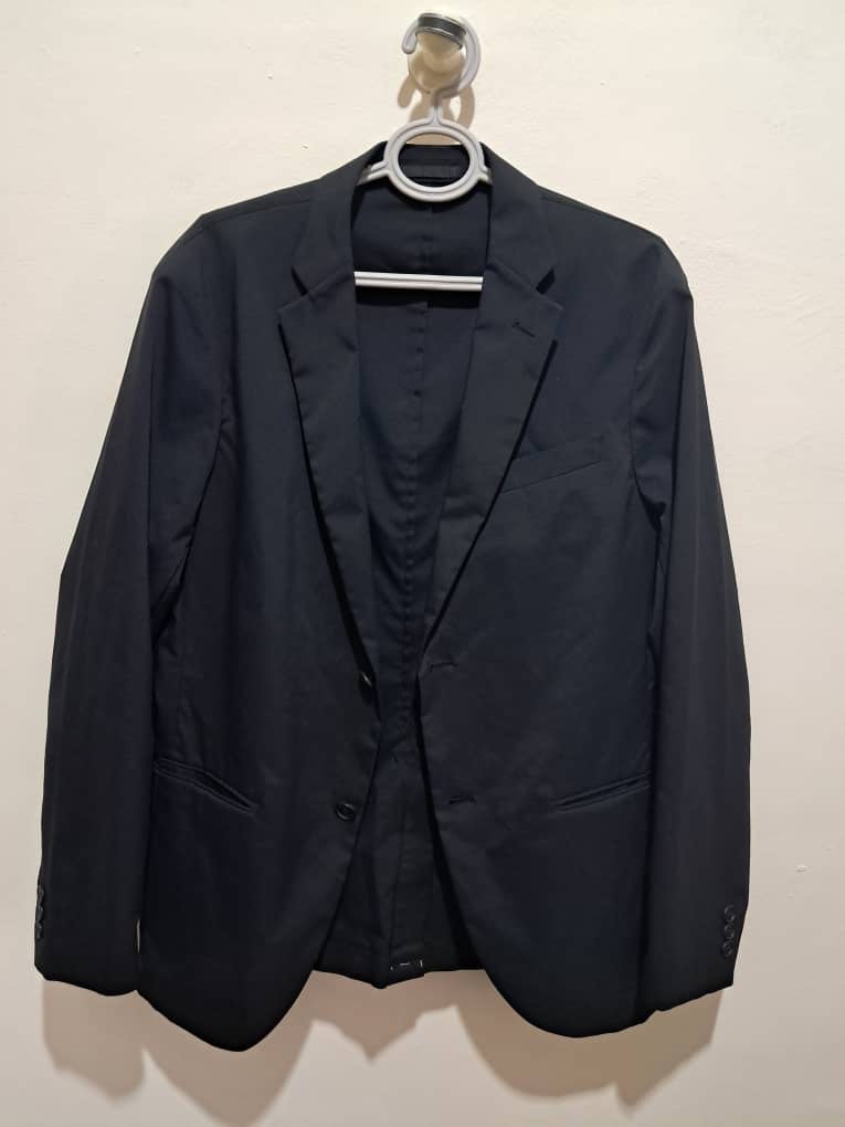 Blazer Uniqlo Black Hitam Coat Jacket, Men's Fashion, Coats, Jackets ...