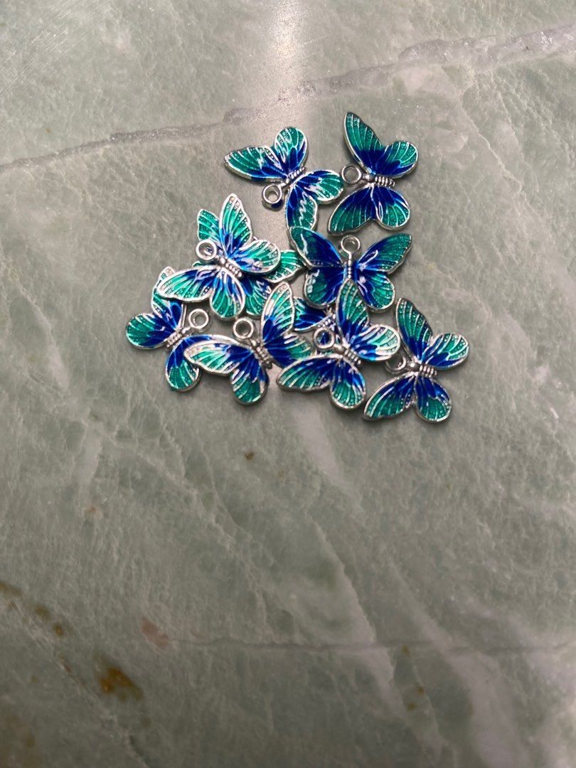 DIY花花配飾每粒 DIY flower accessories each piece (同）, 女裝, 手錶及配件, 其他飾物 ...