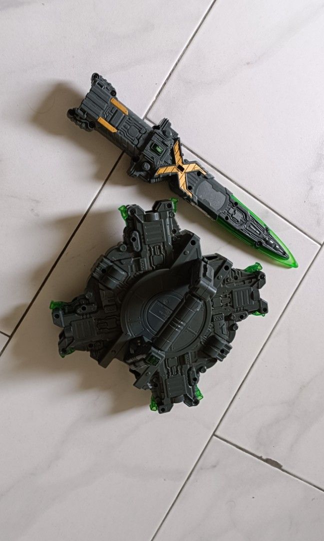 DX Kamen Rider W Xtreme Weapon, Hobbies & Toys, Toys & Games on Carousell