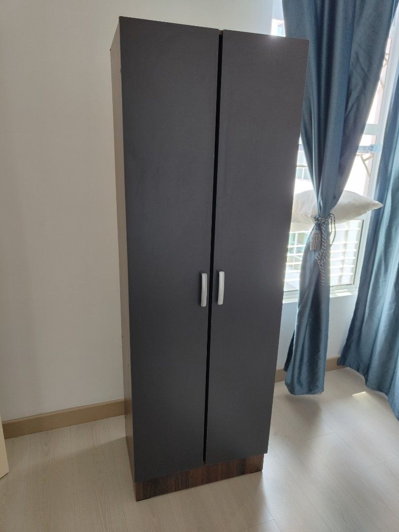 Free Single Person Wardrobe, Furniture & Home Living, Furniture ...