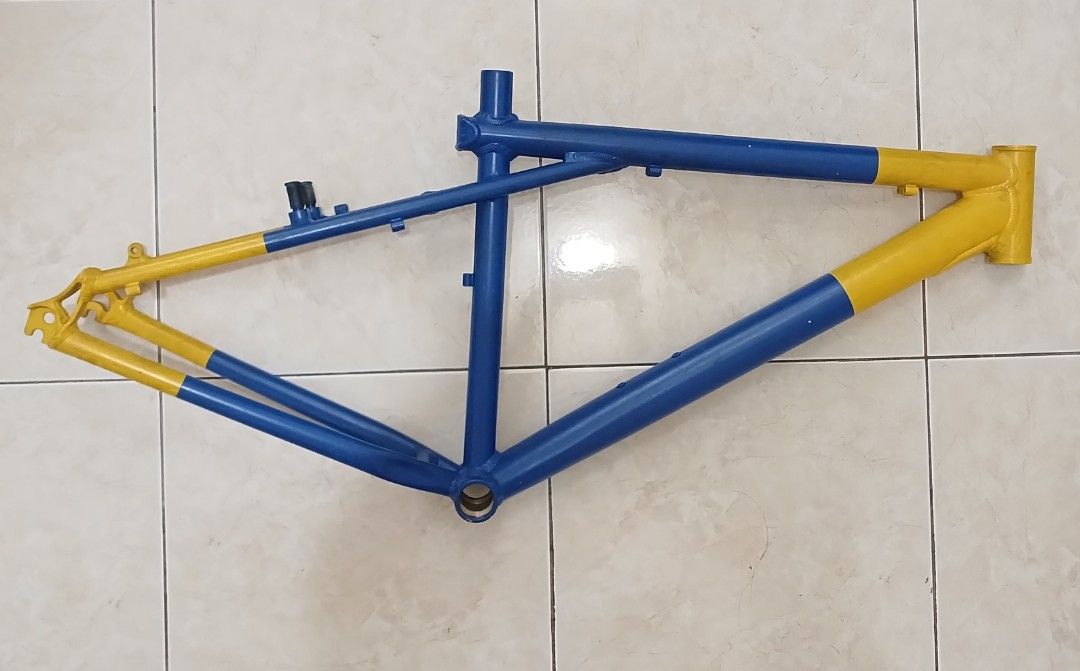 GT zaskar frame, Sports Equipment, Bicycles & Parts, Bicycles on Carousell
