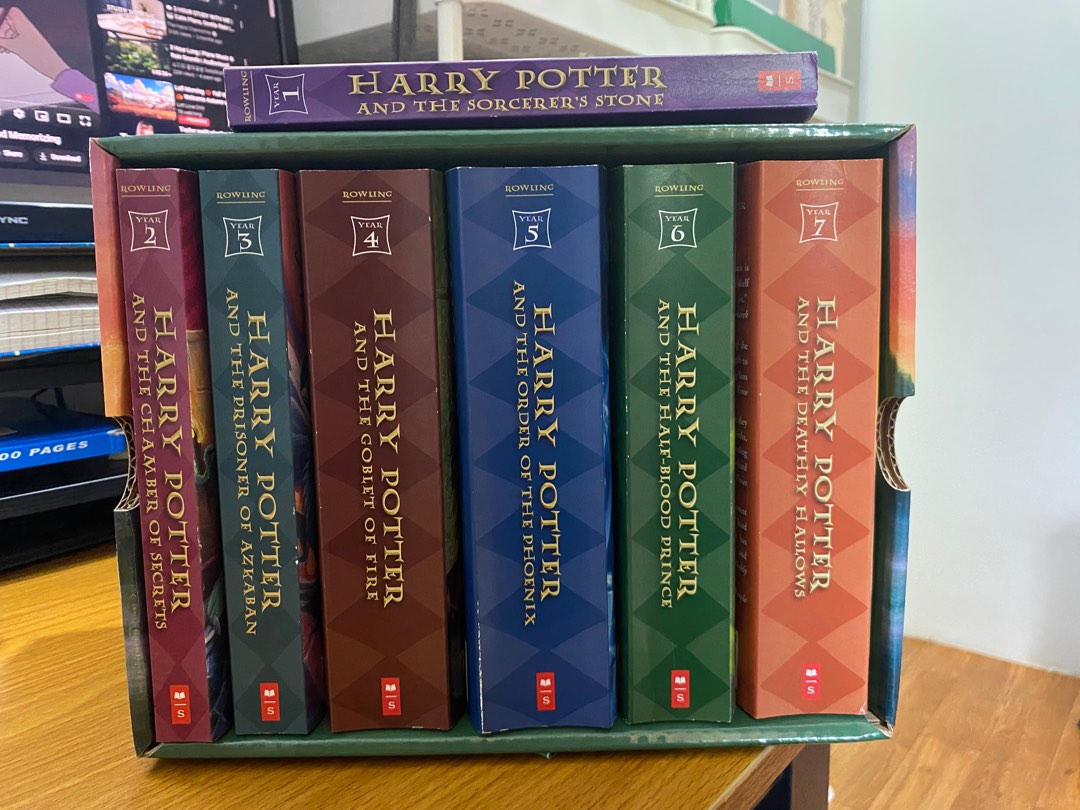 Harry Potter Series Book Set, Hobbies & Toys, Books & Magazines ...