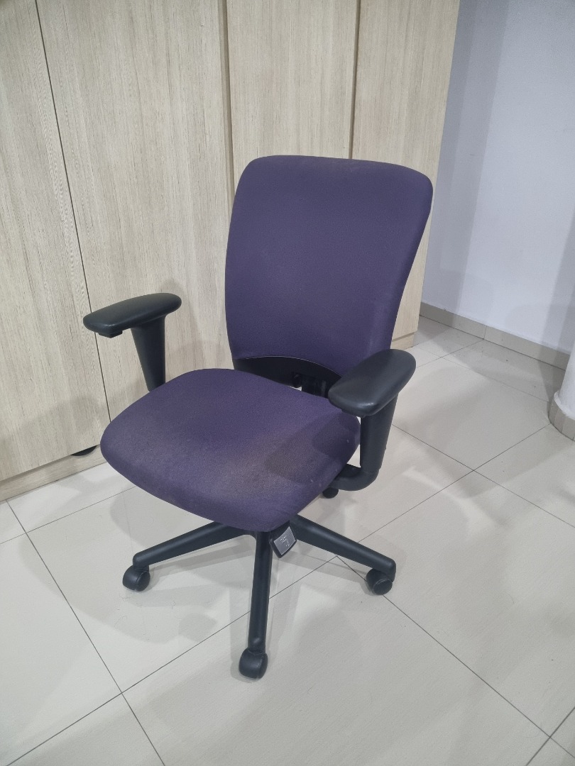 Haworth LOOK Mid-Back Office Chair, Furniture & Home Living, Furniture ...