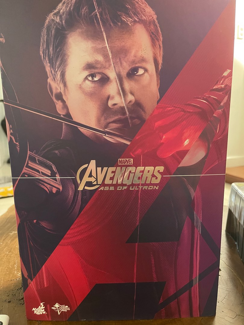 Hot toys AOU Hawkeye, Hobbies & Toys, Toys & Games on Carousell