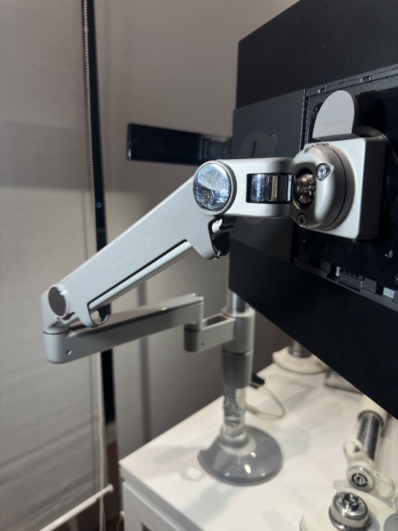 Humanscale monitor arm, Computers & Tech, Office & Business Technology ...