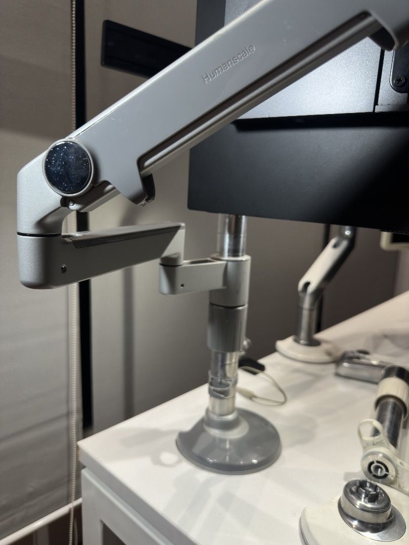 Humanscale monitor arm, Computers & Tech, Office & Business Technology ...