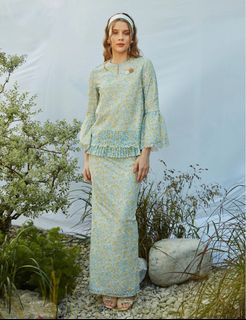 Innaired Innai Erin in Rose Quartz, Women's Fashion, Muslimah Fashion ...