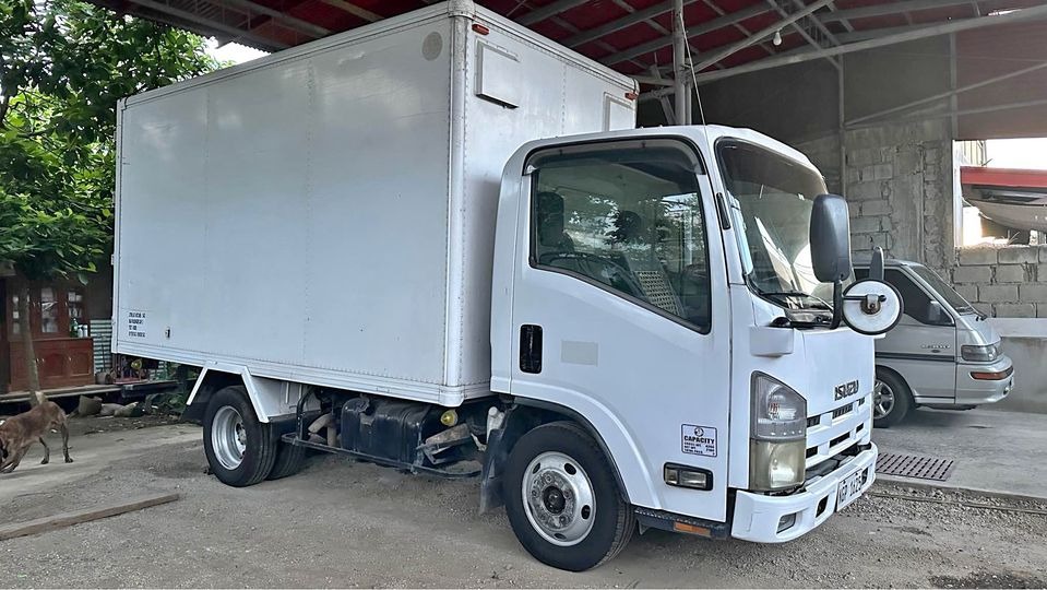 Isuzu Elf 14 Feet Closed Van Manual, Cars for Sale, Used Cars on Carousell