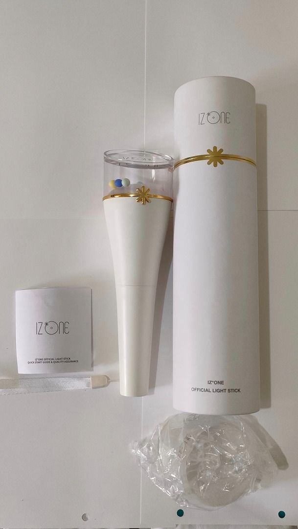 IZ*ONE Official Light Stick (2019), Hobbies & Toys, Memorabilia ...