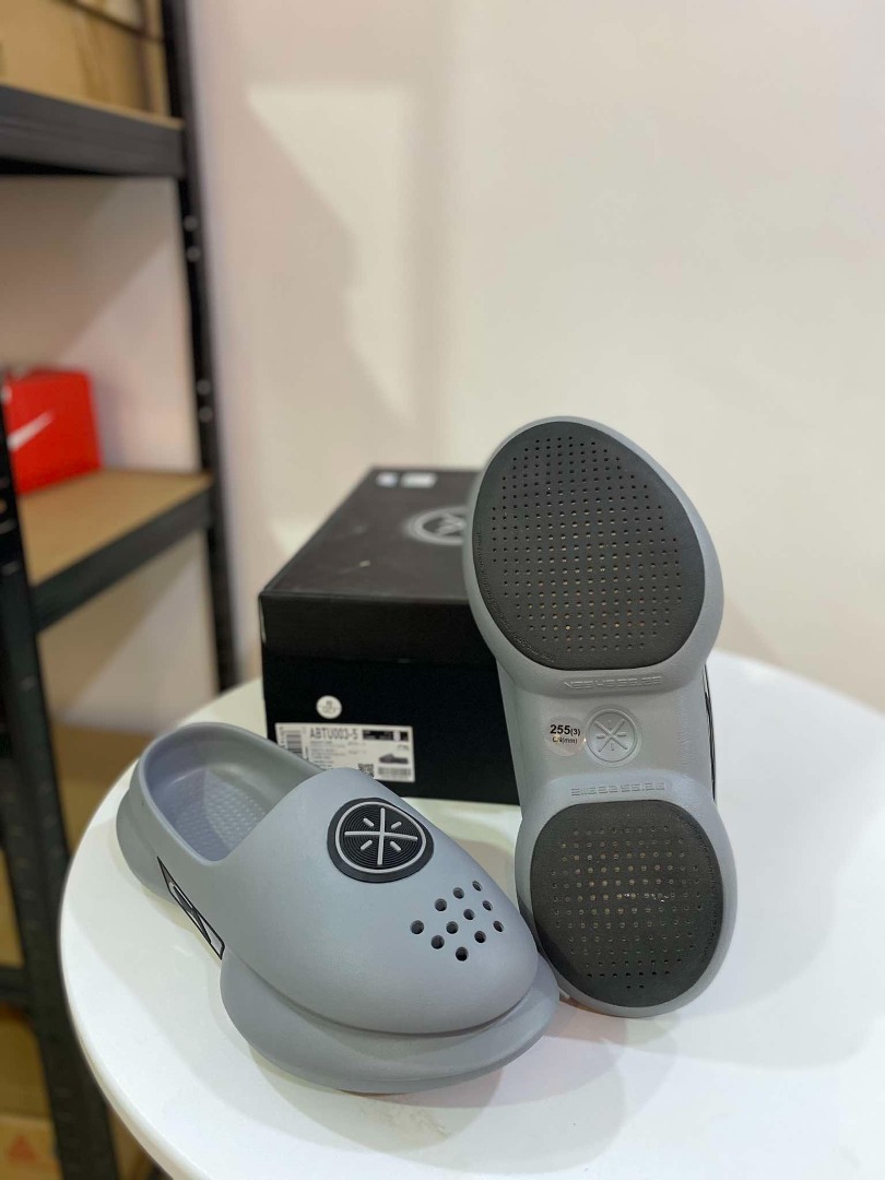 LI-NING WADE SLIDE Men Sports ABTU003, Men's Fashion, Footwear ...