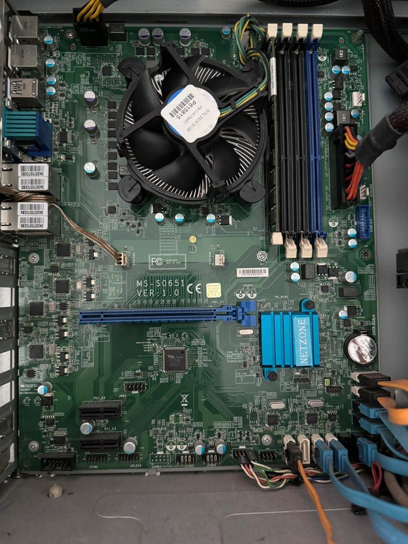 MSI MS-S0651 Server motherboard 10x SATA 3 + 4x Intel Gigabit Lan ...