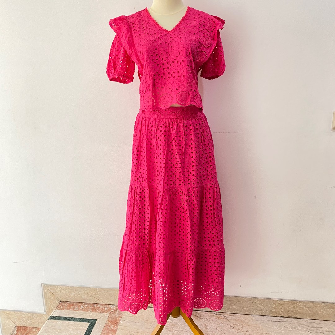 NEW - Katbol Set Rok Midi Fuchsia, Fesyen Wanita, Pakaian Wanita, Gaun ...