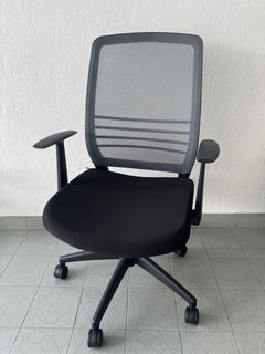 Haworth LOOK Mid-Back Office Chair, Furniture & Home Living, Furniture ...