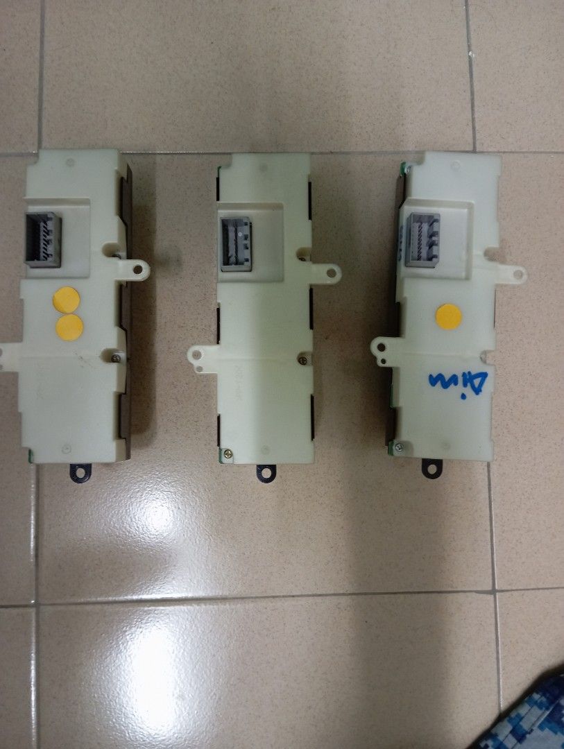 Persona/gen 2 panel aircond controller, Announcements on Carousell