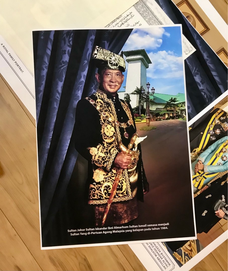 Poster Almarhum Sultan Iskandar YDPA Malaysia ke 8, Hobbies & Toys ...