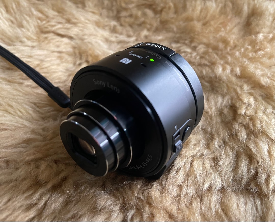 Sony Cybershot DSC-QX10 Digital Camera, Photography, Cameras on Carousell
