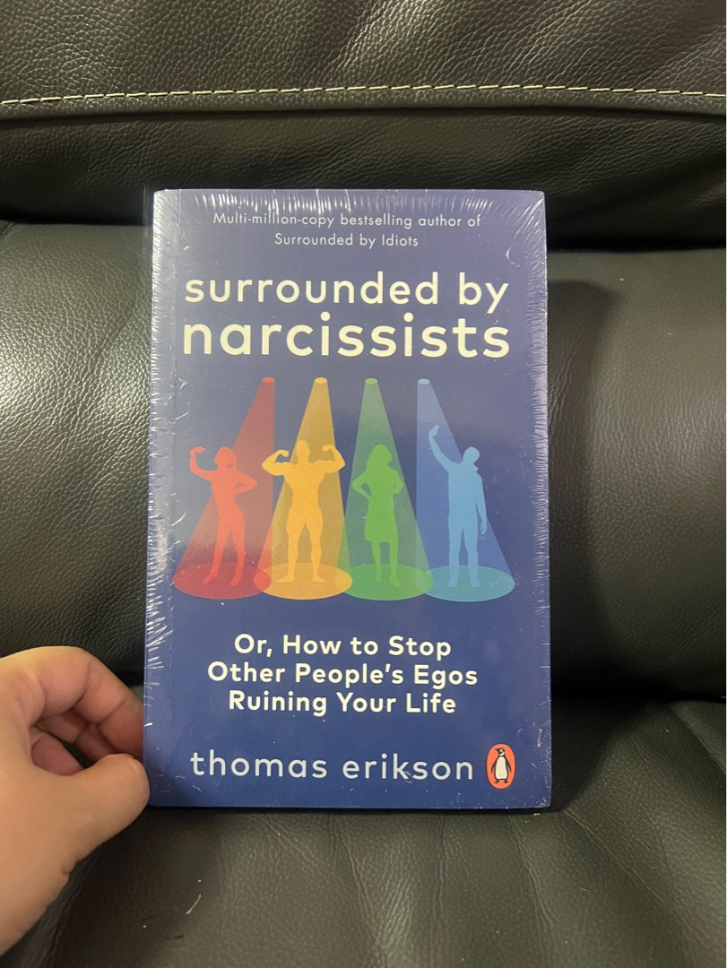 【現貨】Surrounded by Narcissists: How to Effectively Recognize, Avoid, and Defend Yourself Against ...