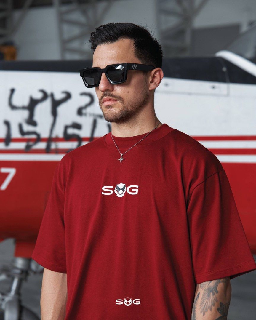 SVG X SFC MAROON (S), Men's Fashion, Activewear on Carousell