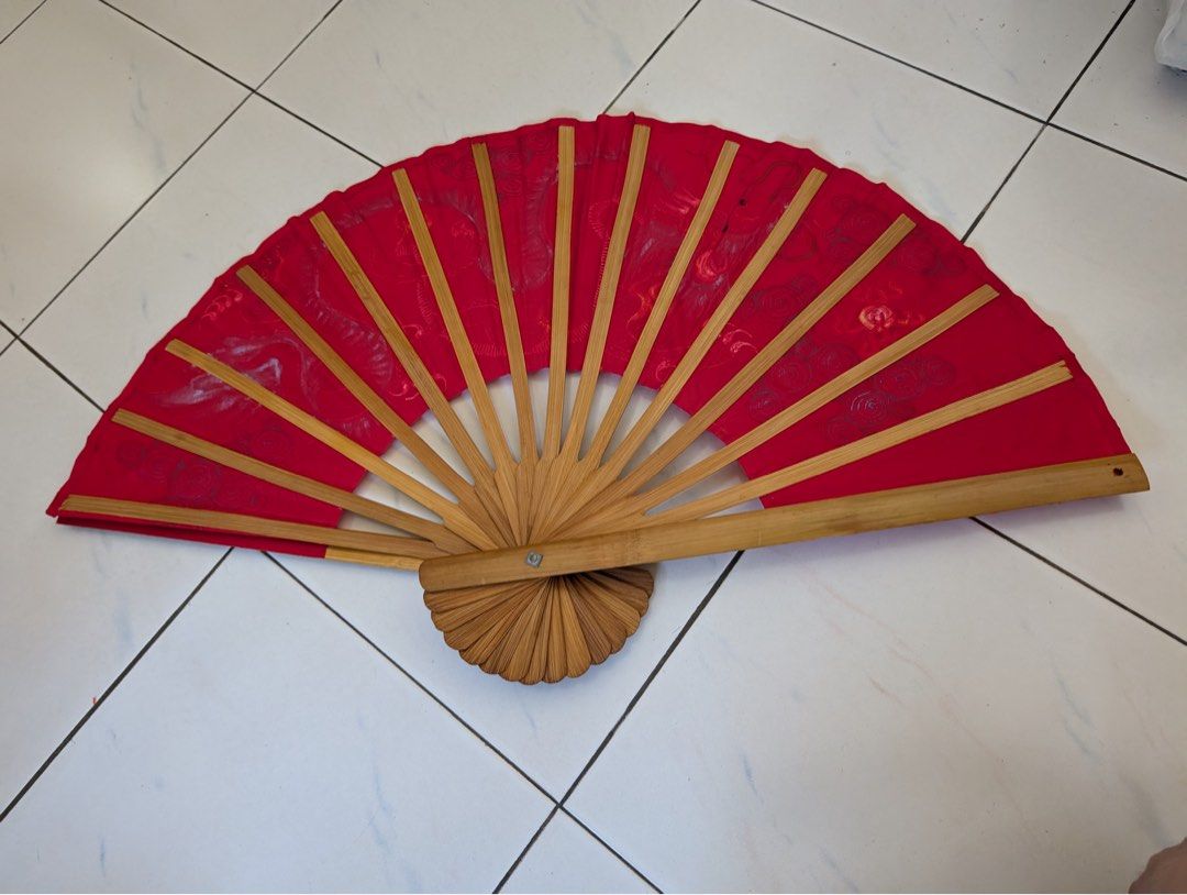 Vintage Big Paper Fan, Hobbies & Toys, Memorabilia & Collectibles ...