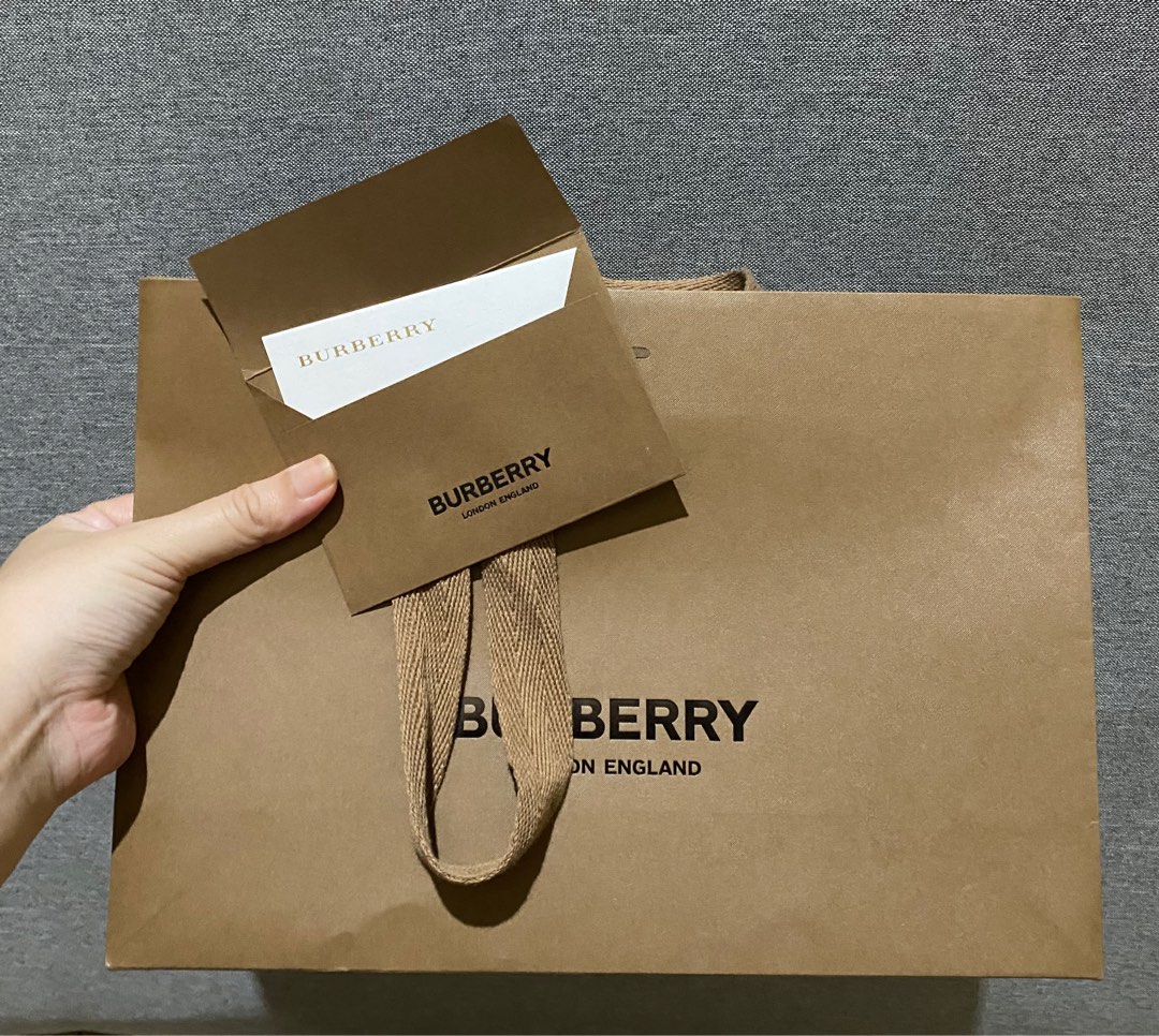 AUTH BURBERRY PAPERBAG W GIFT TAG, Luxury, Bags & Wallets on Carousell