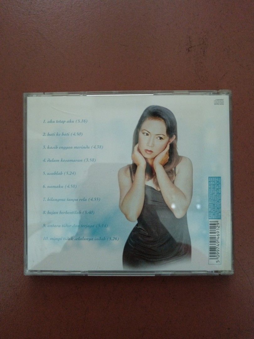 CD Shima - Aku tetap aku, Hobbies & Toys, Music & Media, CDs & DVDs on Carousell