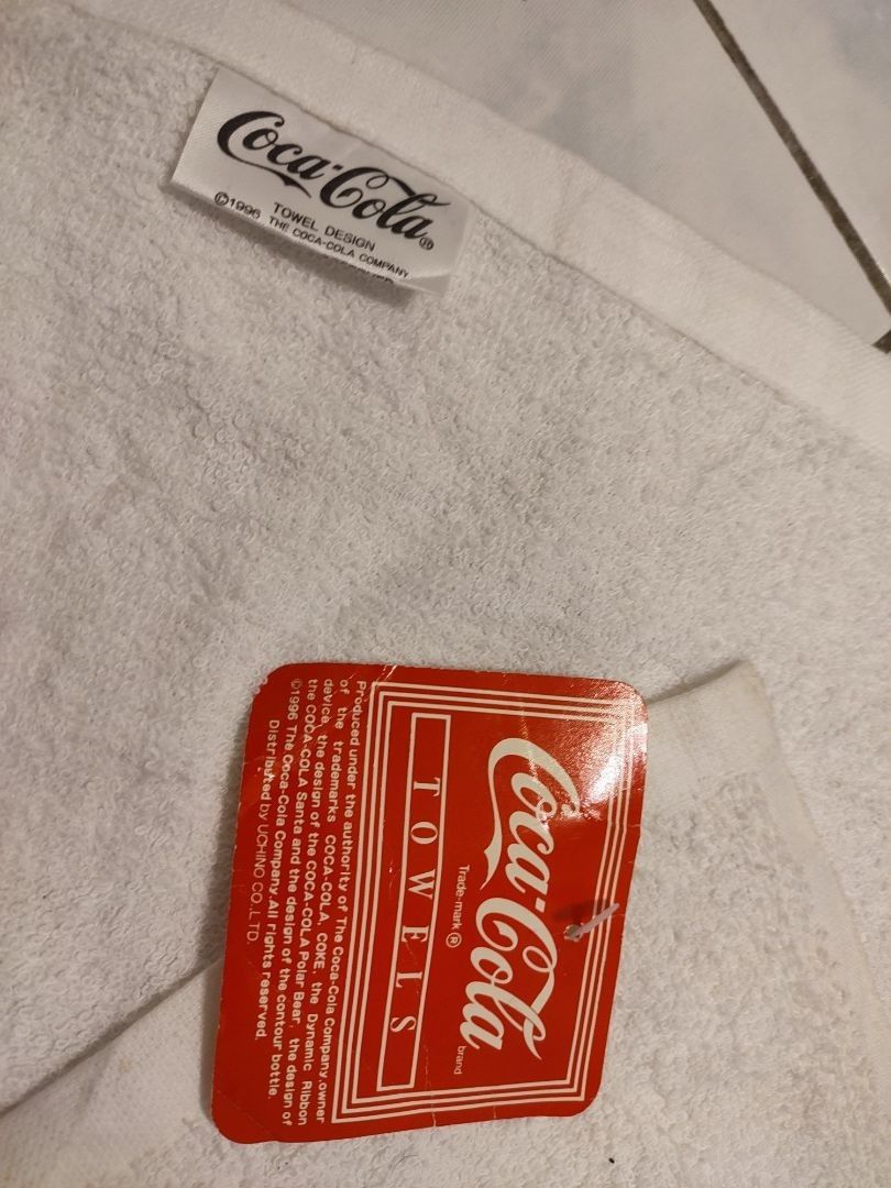 Coca-Cola Original Bath Towel 100% Cotton, Beauty & Personal Care, Bath ...