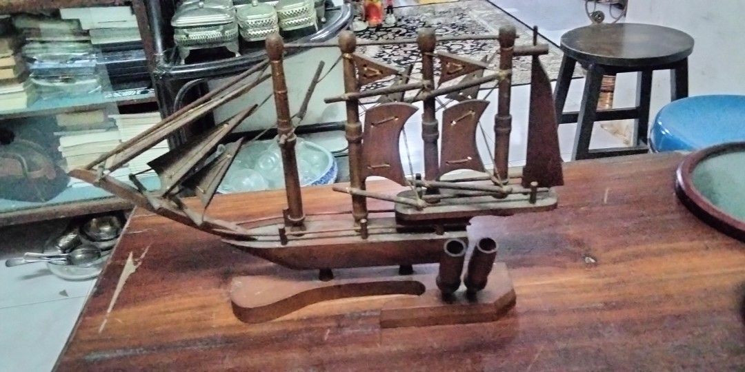 Kapal layar kayu Antique A1, Hobbies & Toys, Stationery & Craft ...
