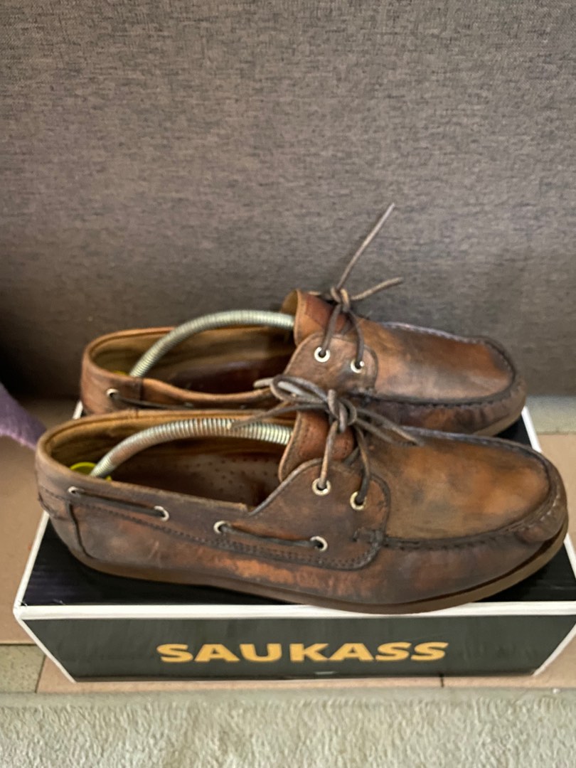 Kasut saiz besar 12UK, Men's Fashion, Footwear, Casual shoes on Carousell