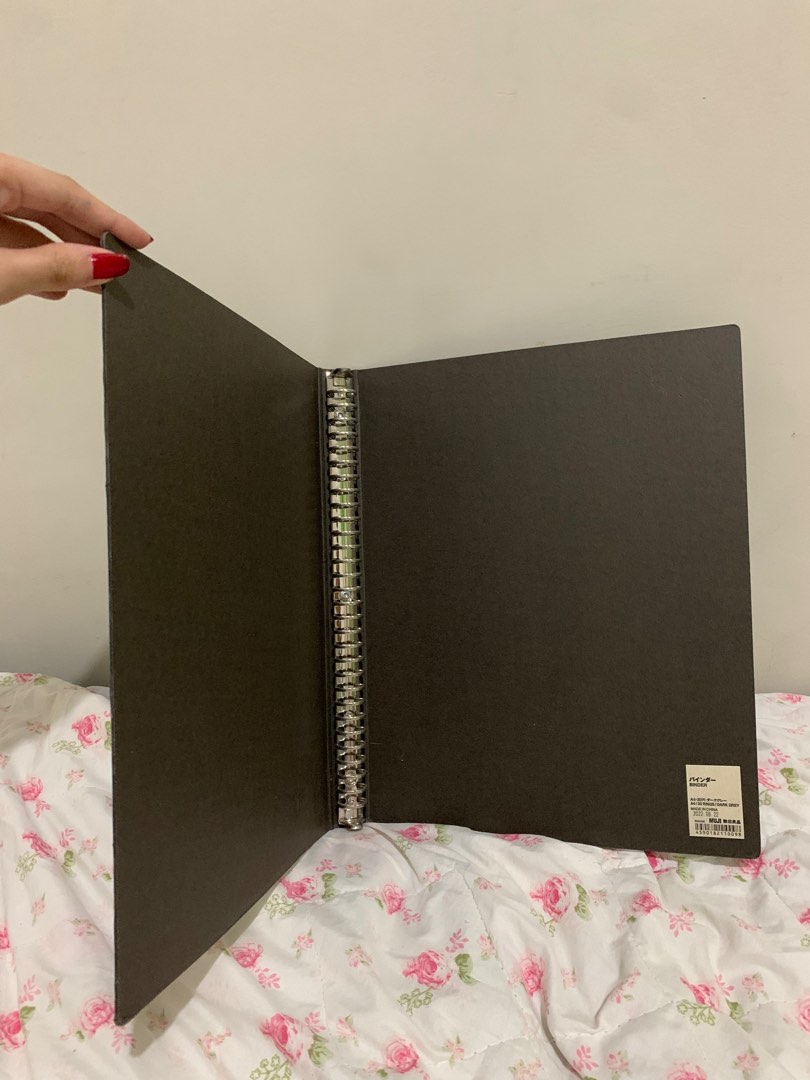 MUJI Craft Binder - A4 30 Holes, Dark Gray (Rush Sale!), Hobbies & Toys ...