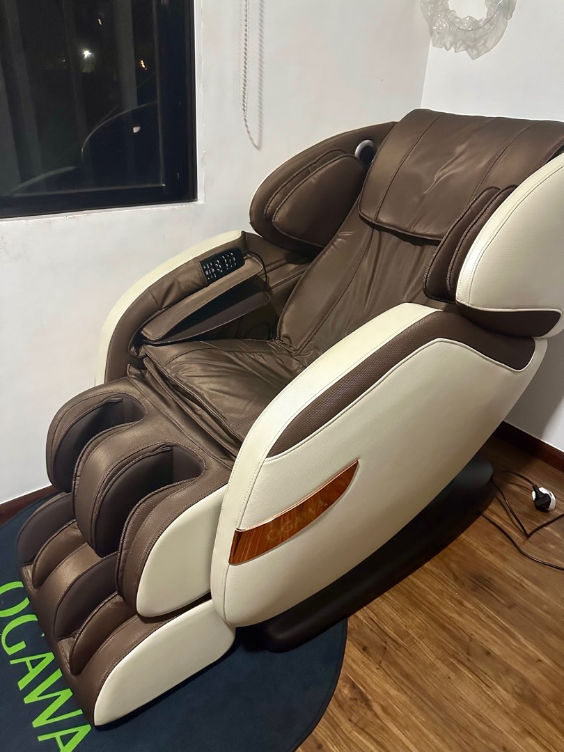 Ogawa Vogue Plus Massage Chair (w Built-in Speakers & Heater), Health & Nutrition, Massage ...