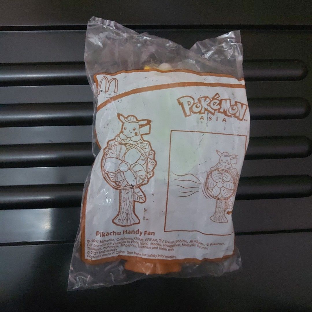 Pikachu Handy Fan, Hobbies & Toys, Toys & Games on Carousell