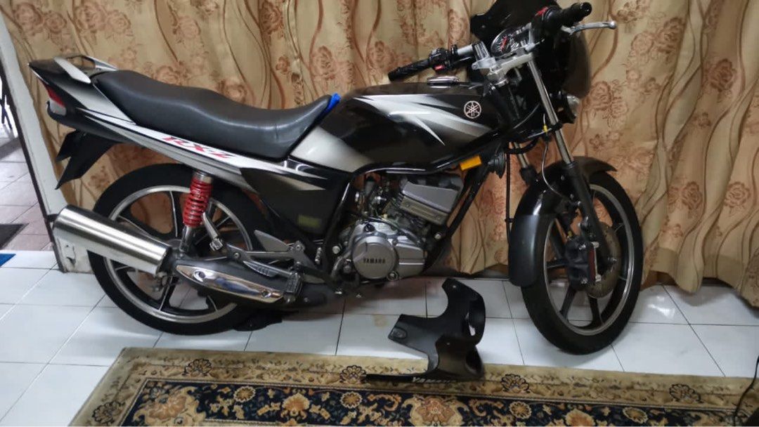 RXZ CATALYZER HITAM SKALA 2009, Motorbikes on Carousell