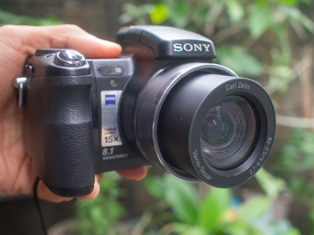 Sony Cyber-shot DSC-H9 Digital Camera Digicam, Photography, Cameras on Carousell