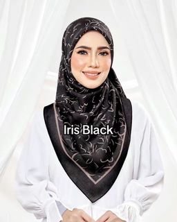 TRAmour in Rosaline Grey - Tudung Ruffle, Women's Fashion, Muslimah ...
