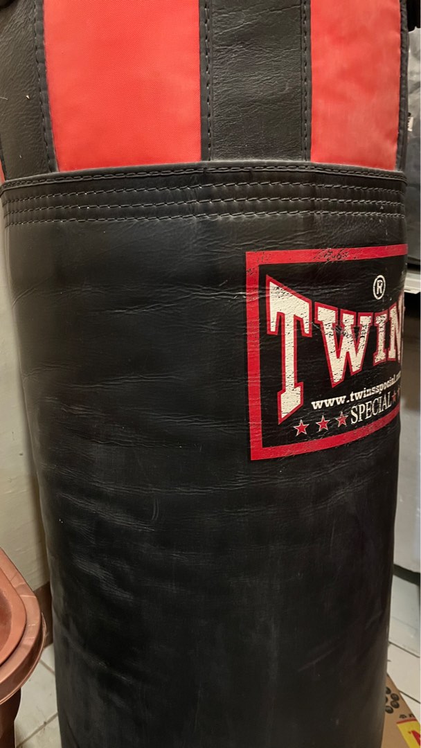Twins Heavy punching bag (Medium), Sports Equipment, Sports & Games ...