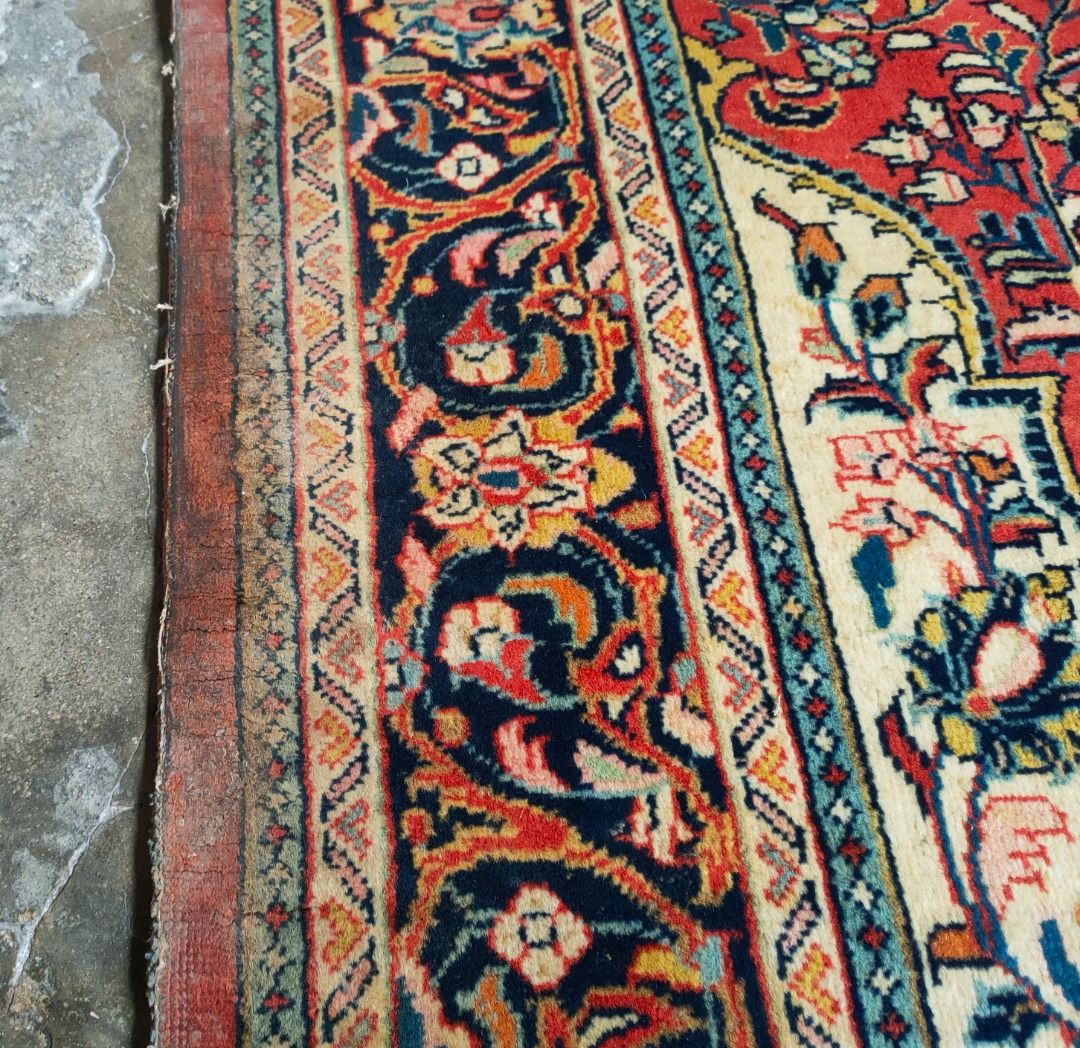 Vintage Persian Handknotted Medallion Saruk Rug / Carpet, Furniture ...