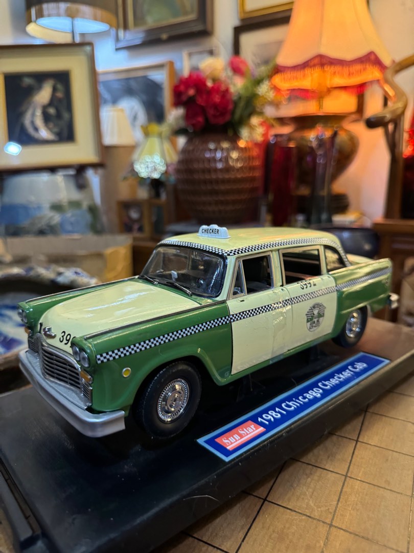 1981 Checker Cab Chicago 1:18 SunStar 2502, Hobbies & Toys, Toys ...