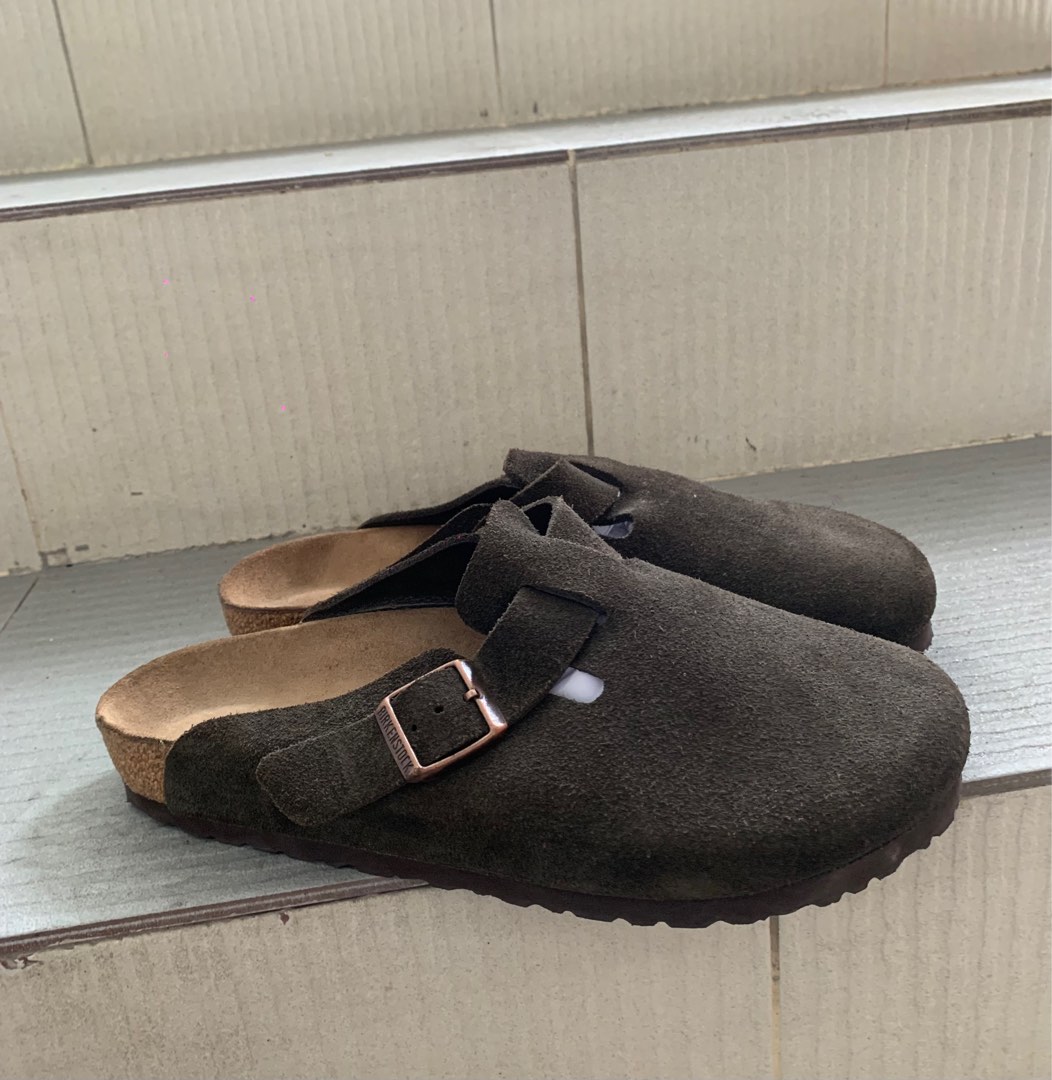 Berkinstock clogs, Men's Fashion, Footwear, Slippers & Slides on Carousell