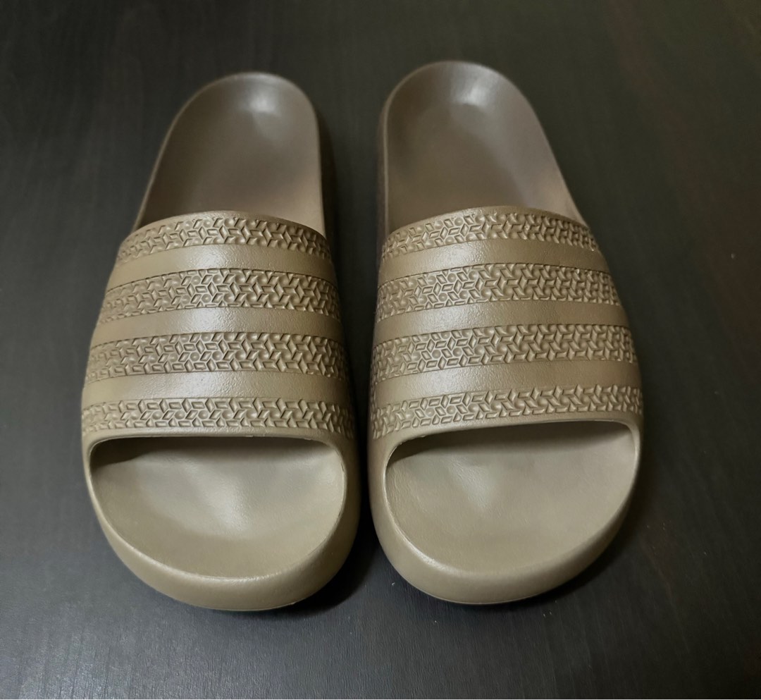 DIME Ayoon Slides, Men's Fashion, Footwear, Flipflops and Slides on ...