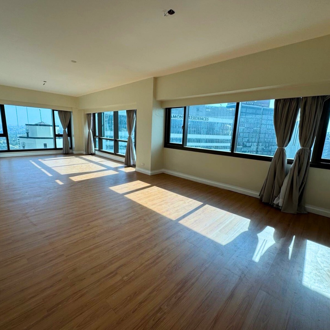 FOR SALE! 3Bedroom with Parking and Makati Skyline view THE SHANG GRAND ...