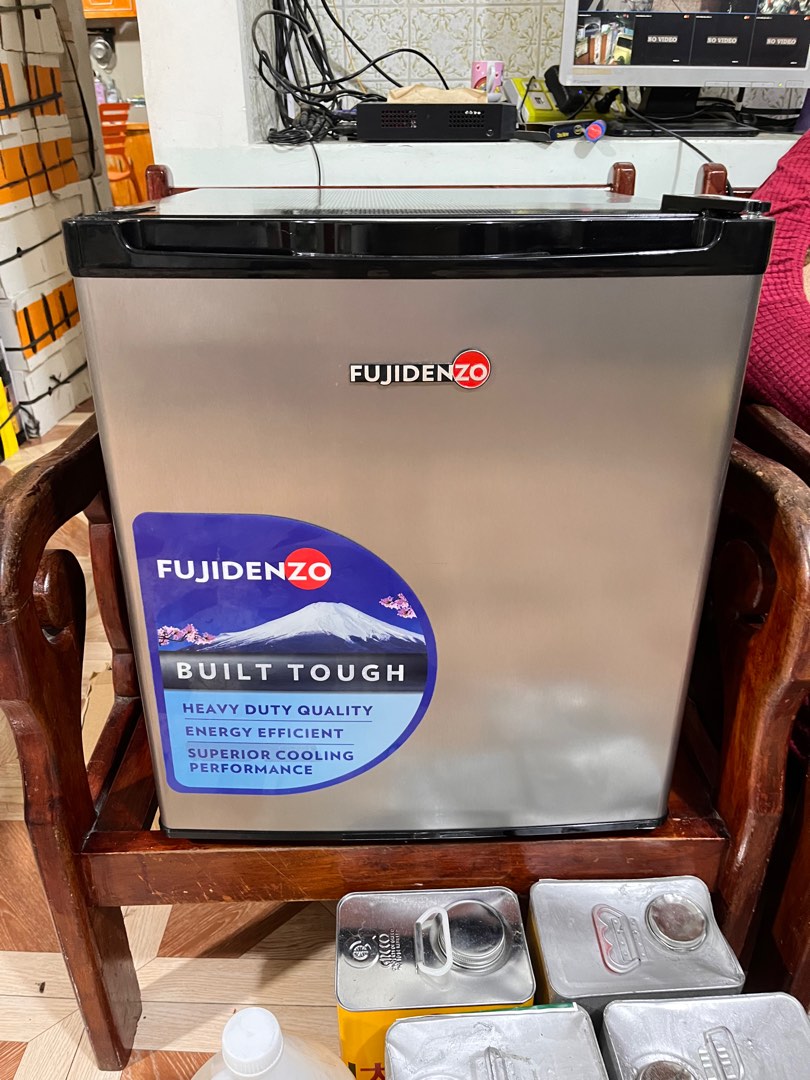 Fujidenzo mini ref, TV & Home Appliances, Kitchen Appliances ...
