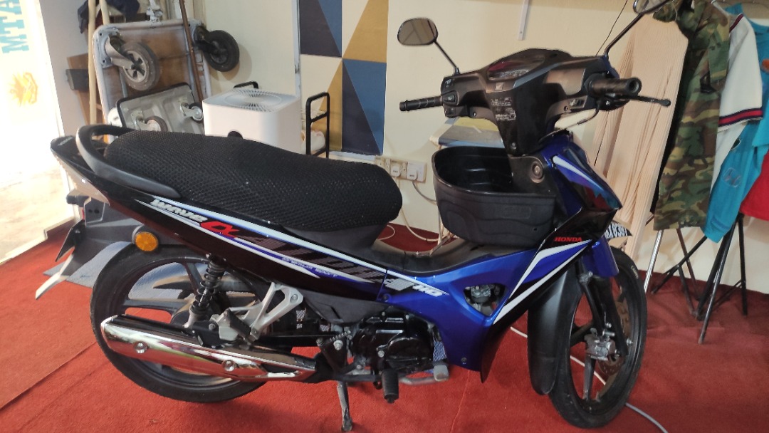 Honda Wave Alpha 110 (boleh nego), Motorbikes on Carousell