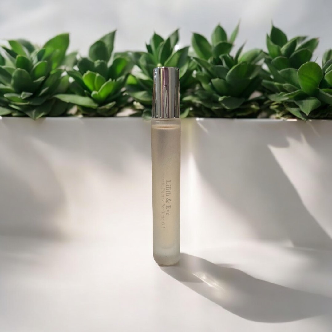 Lilith & Eve Romantic Poetry Perfume Oil, Kesehatan & Kecantikan ...
