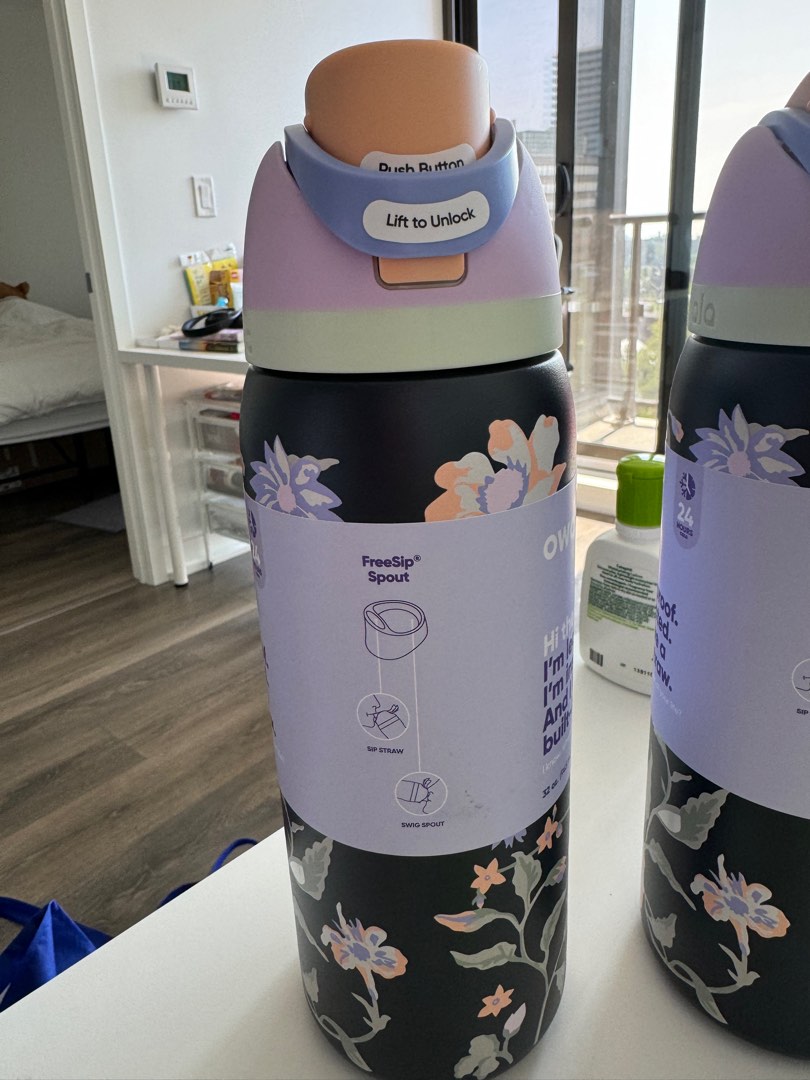 Owala Urban Outfitters Exclusive 32 oz, Furniture & Home Living ...