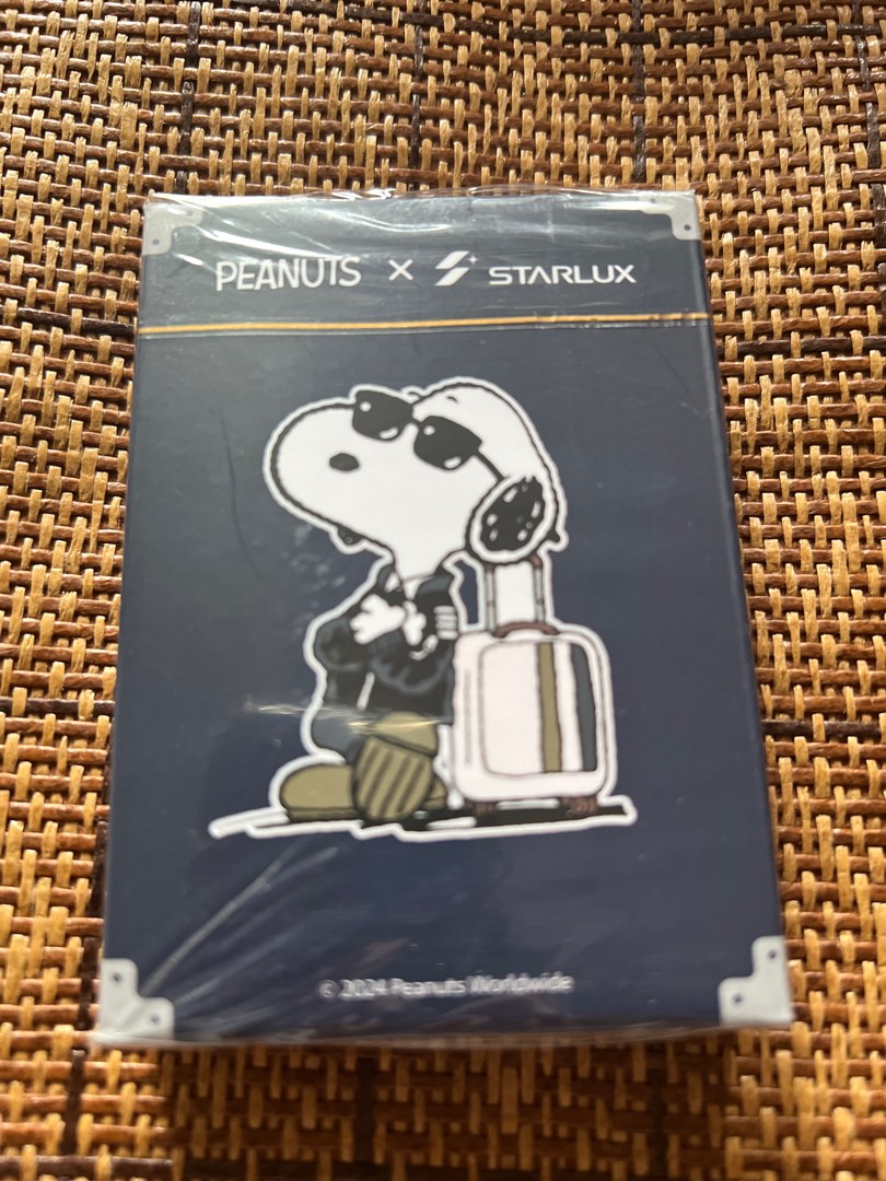 Peanuts X STARLUX 撲克牌, 興趣及遊戲, 玩具 & 遊戲類 - Carousell